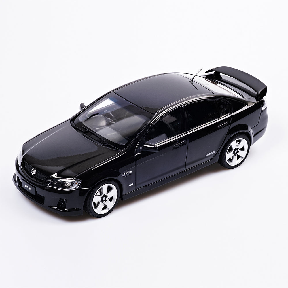 1:18 Holden VE Commodore SS V - Phantom Metallic – Authentic Collectables